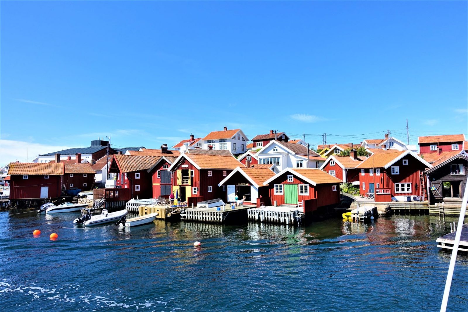 Gullholmen, en perle på svenskekysten! – Med koffert og kamera
