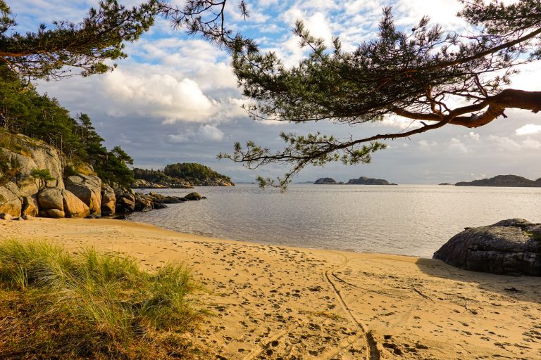 Mandal – byen med alle sandstrendene – Med koffert og kamera